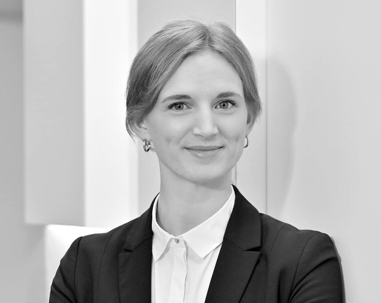 Sarah Sager, LL.M. - ARQIS